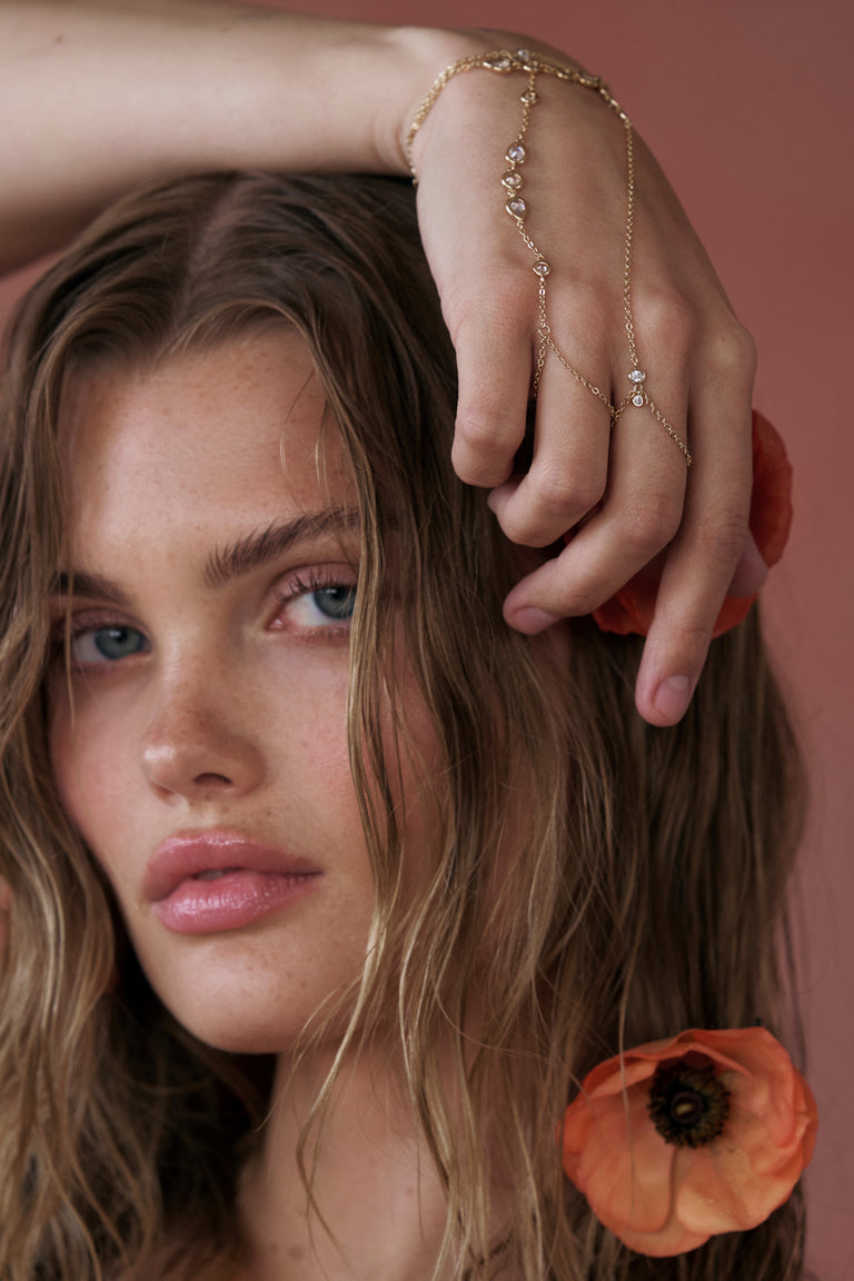 Anais Hand Chain – Lili Claspe