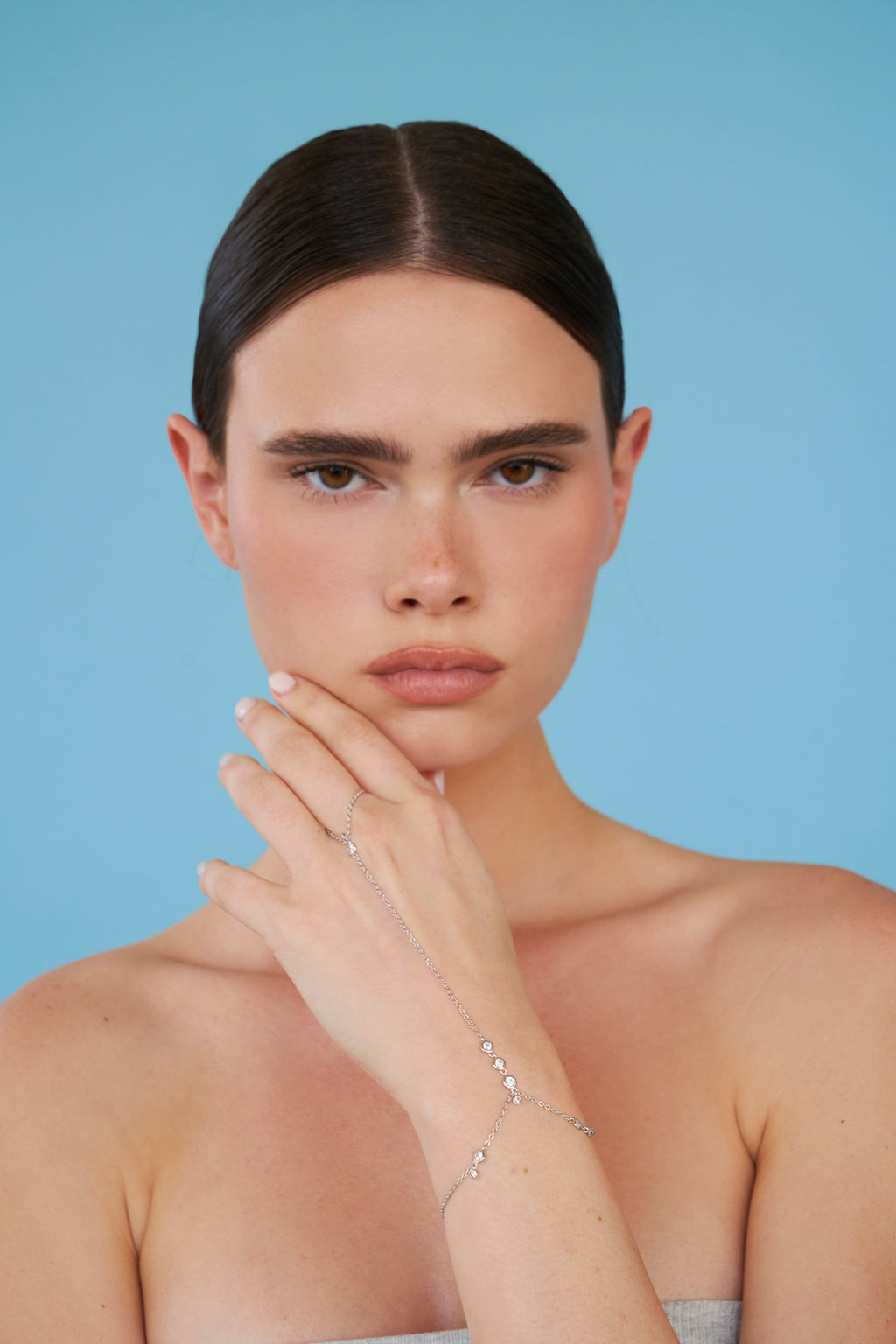 Anais Hand Chain – Lili Claspe