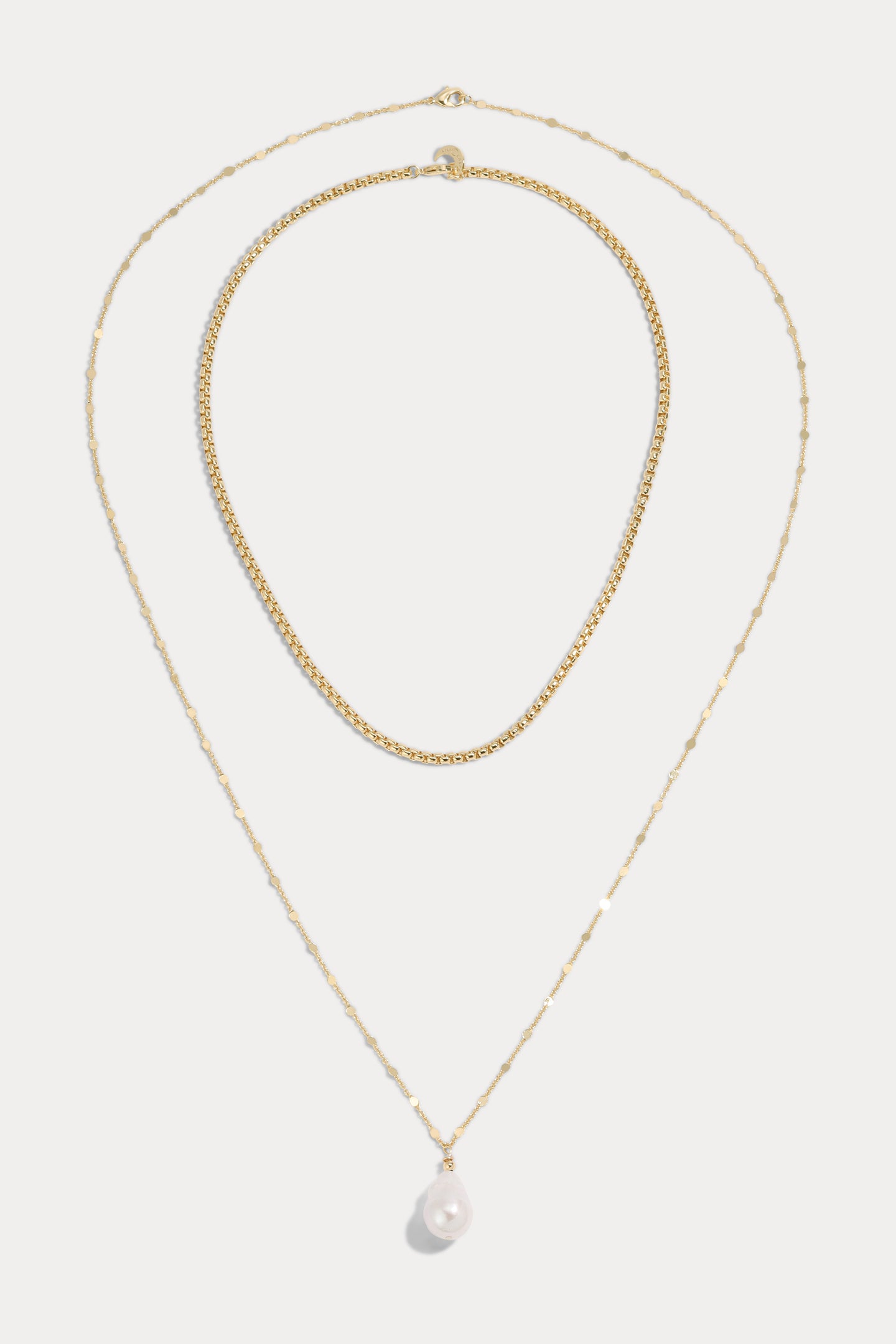 Chains – Lili Claspe