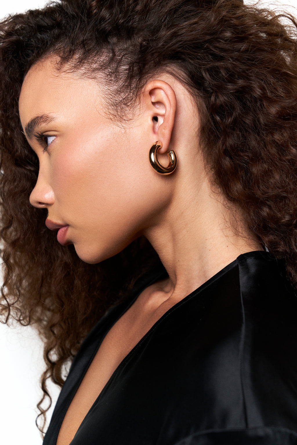 Small Sloane Hoops – Lili Claspe